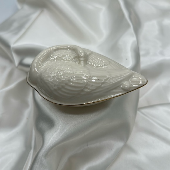 Lenox | Accents | Lenox Swan Box Trinket Holder Lidded Box 24k Trim ...